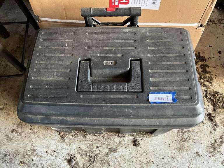 Toolbox and contents - Hurley Real Estate & Auctions