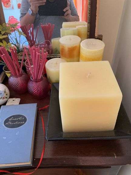 Candles, air infusers, bowl and pitcher, wine stoppers, Lincoln's ...