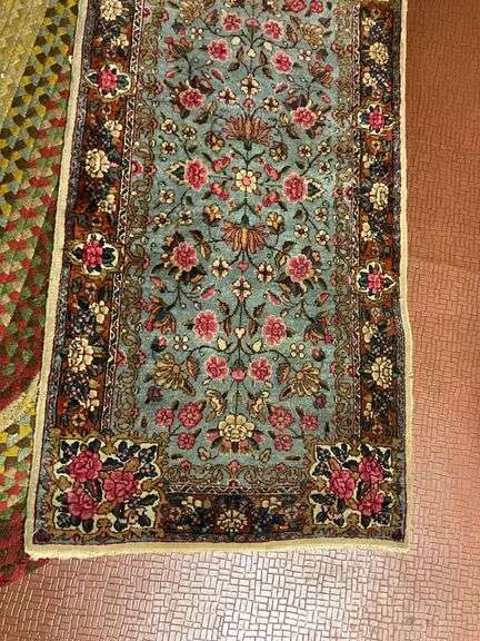 Floral Persian rug - Hurley Real Estate & Auctions