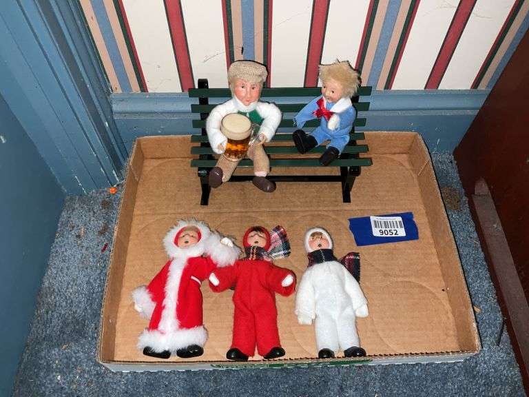 Miniature chorus group dolls, two miniature dolls on a bench - Hurley ...