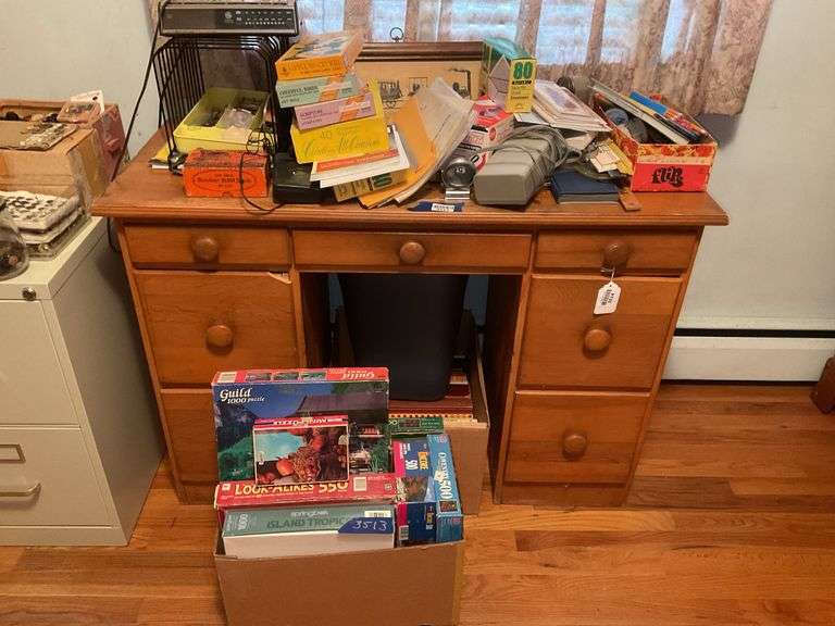 Maple finish desk w/ wooden knobs w/ drawer contents - no top contents ...