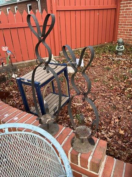 Metal rabbit flowerpot stands - Hurley Real Estate & Auctions