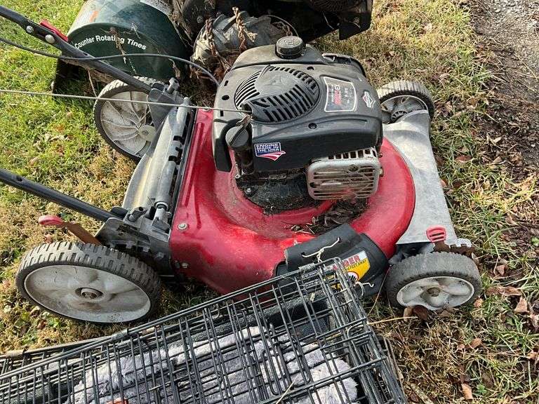 Briggs & Stratton lawn mower - Hurley Real Estate & Auctions