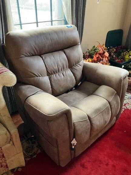 VivaLift power recliner chair w/ heat, hand control - Hurley Real ...