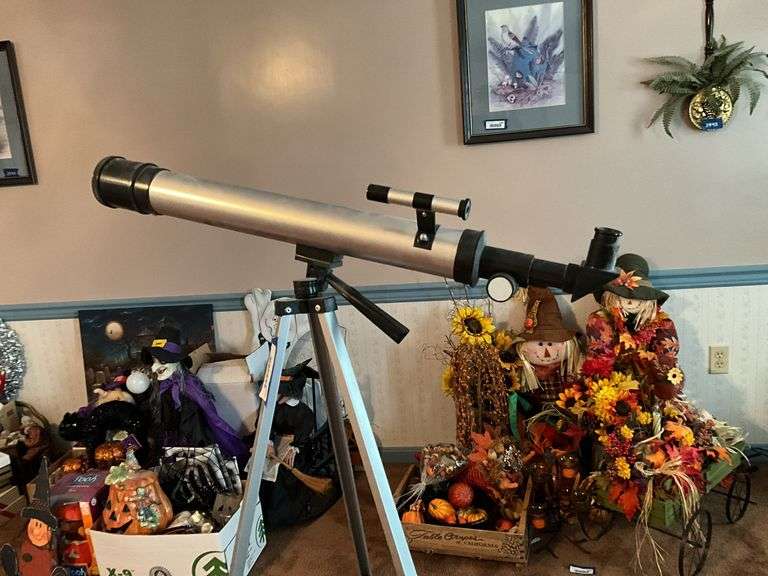 Emerson standing telescope - Hurley Real Estate & Auctions