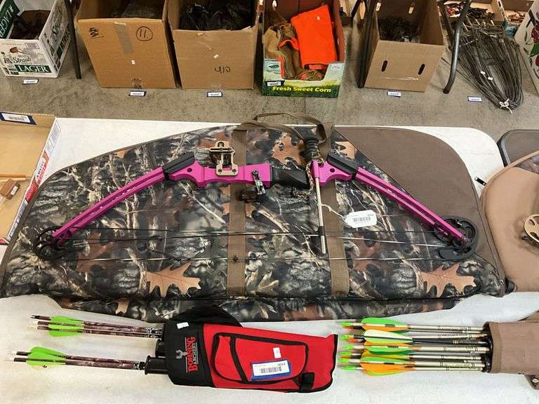 Mathews Genesis Youth Compound Bow with Camo Case - Hurley Real Estate ...