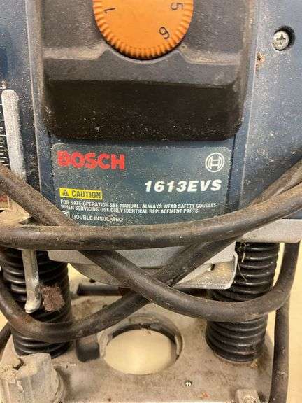 Bosch 1613EVS plunge router - Hurley Real Estate & Auctions