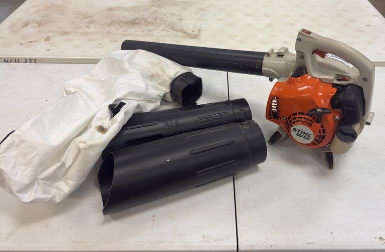 Stihl BG 50 leaf blower and attachments - Hurley Real Estate & Auctions