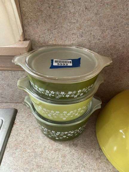 Three vintage Pyrex green Spring Blossom baking dishes w/ lids - Hurley ...