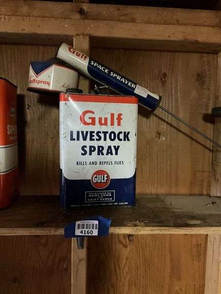 Gulf Livestock Spray tin and tin sprayer - Hurley Real Estate & Auctions