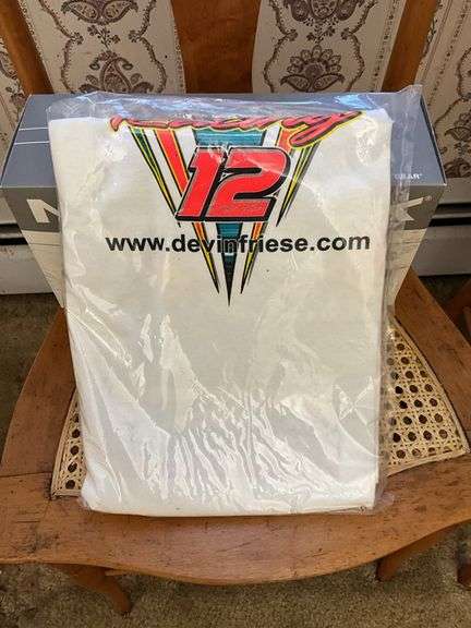 Model Mack Truck in box, model cars, Devin Friese t-shirt - Hurley Real ...