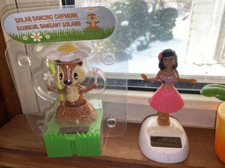 Solar dancers collection - Hurley Real Estate & Auctions