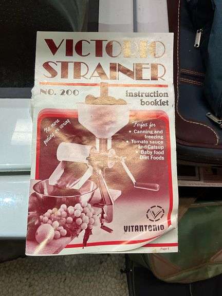 Victorio food strainer No.200 in box - Hurley Real Estate & Auctions