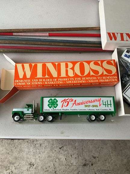 Two Winross model trucks in boxes - Hurley Real Estate & Auctions