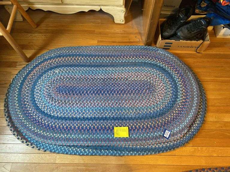 Oval braided throw rugs - Hurley Real Estate & Auctions