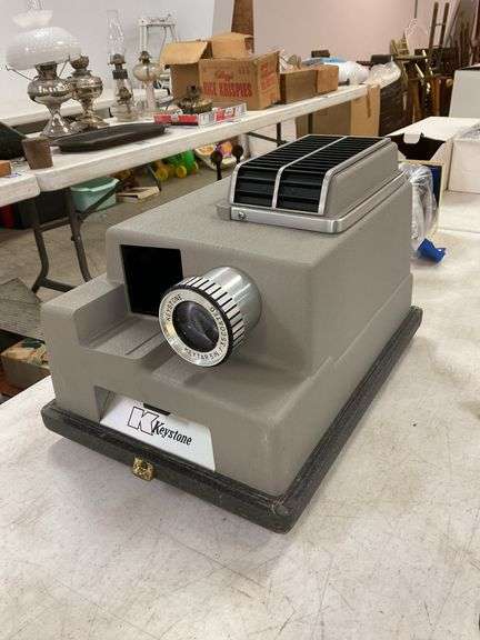 Vintage Keystone slide projector - Hurley Real Estate & Auctions
