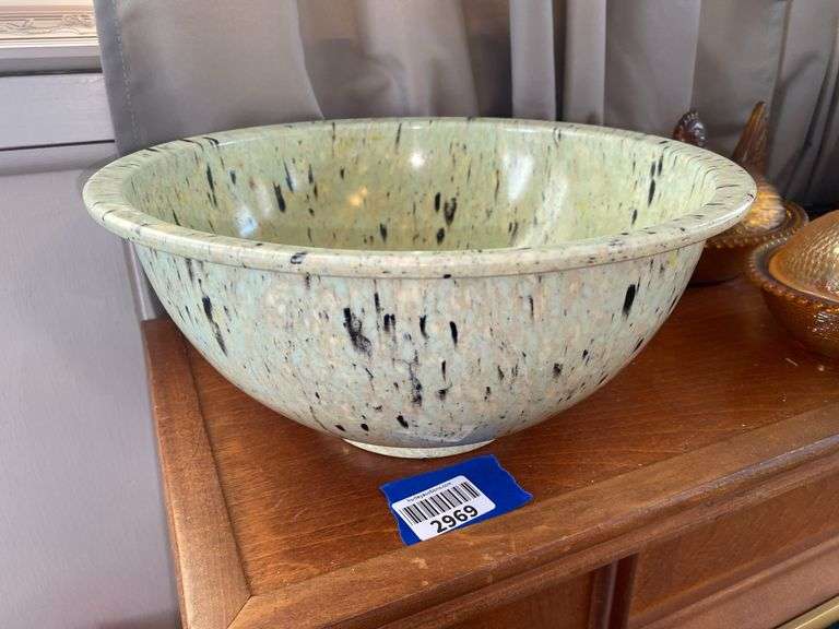Texas Ware mixing bowl - Hurley Real Estate & Auctions