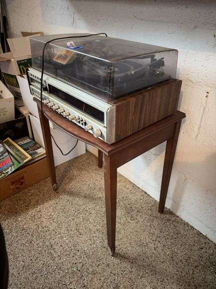 Vintage Emerson AM/FM/8-track/turntable stereo, and tapered leg stand ...