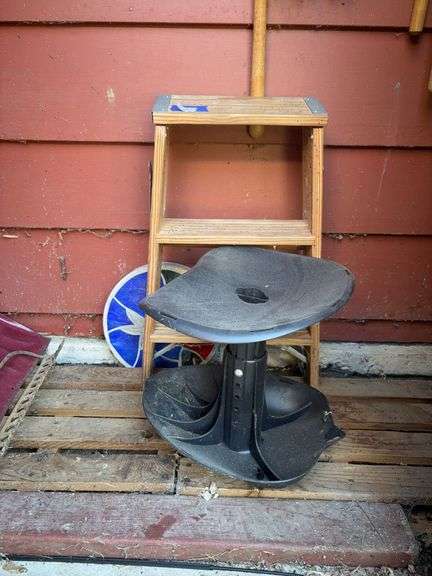 Shop stool, 2' wooden step stool - Hurley Real Estate & Auctions