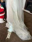Wedding dress w/ hat/veil on dress form - Hurley Real Estate & Auctions