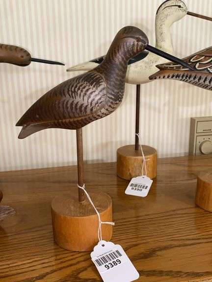 Shorebird carving - Hurley Real Estate & Auctions