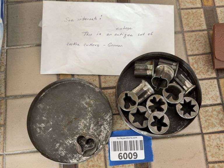 Tin petit fours cutter set in round container - Hurley Real Estate ...