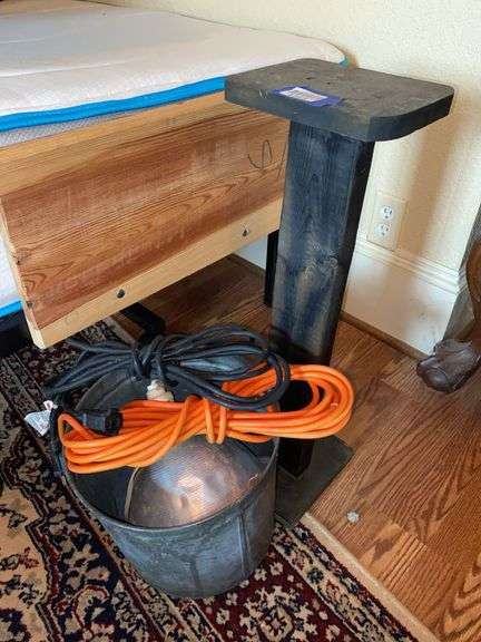 Extension cords, work light, bucket, wooden pedestal - Hurley Real ...