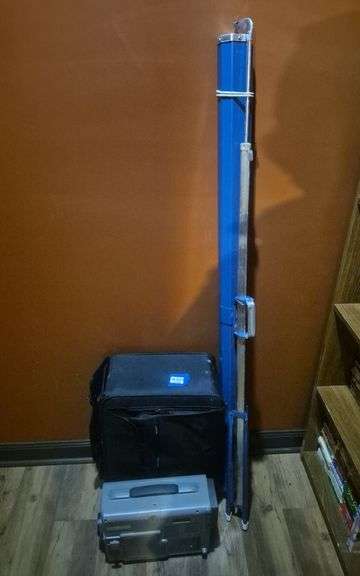 Sharp Notevision digital projector, folding projector screen - Hurley ...