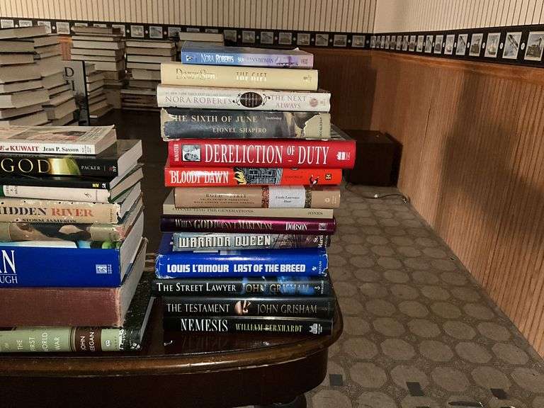 Book lot: biography, history, misc - Hurley Real Estate & Auctions