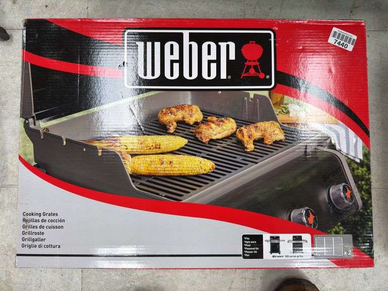 Weber Cooking Grates, Fits Spirit 300 series grills (front-mounted ...