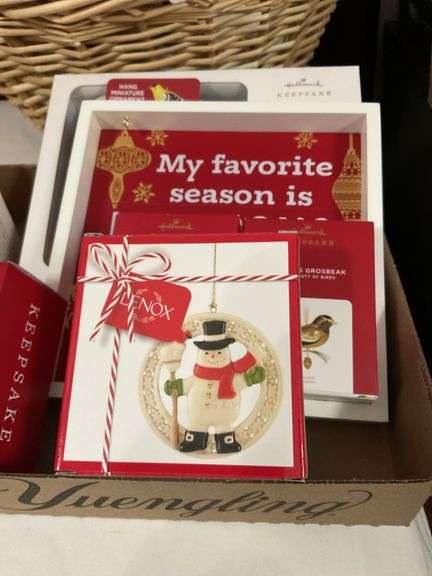 Hallmark Christmas ornaments in boxes - Hurley Real Estate & Auctions