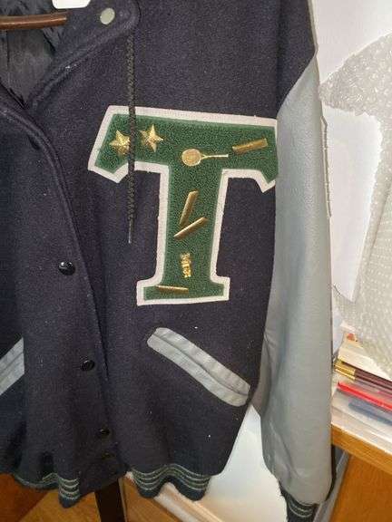 T varsity letter jacket sz: M - Hurley Real Estate & Auctions