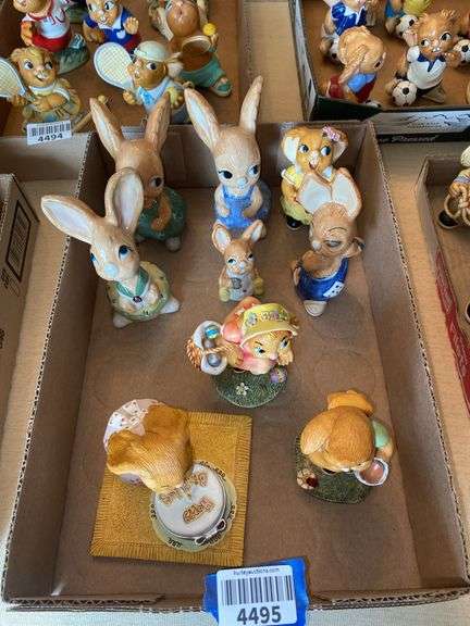Pendelfin collection bunny figurines - Hurley Real Estate & Auctions