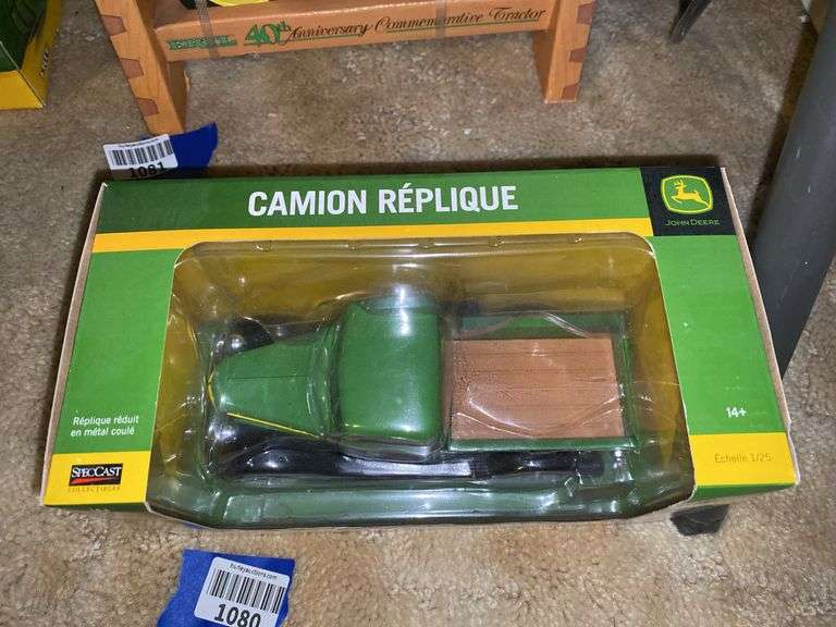 John Deere truck replica model farm toy in box - Hurley Real Estate ...