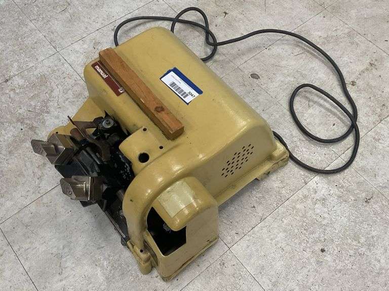 ILCO Unican 025 Key Duplicator - Hurley Real Estate & Auctions