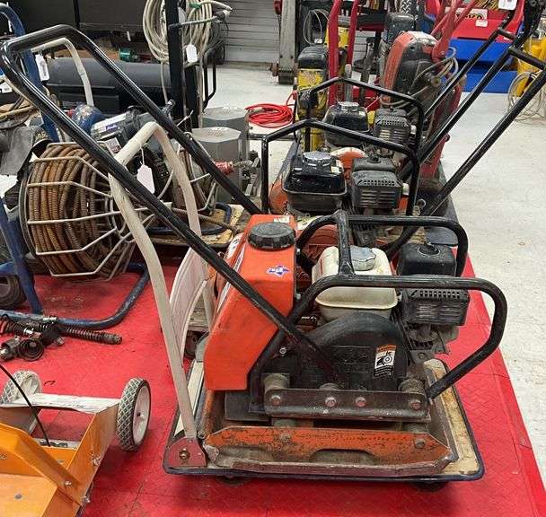 COMPACTOR, PLATE - 22" Plate Size WxL 20 x 22 in (51 x 56 cm) Amplitude ...