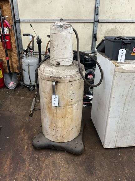 Stewart Warner 7301v2 Alemite portable grease gun, approx 45 in T ...