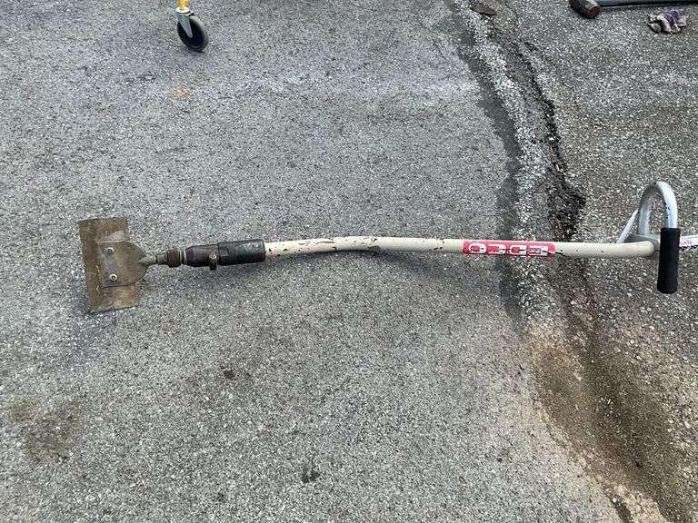 Edco Air Ram 32595 Chisel Scaler - Hurley Real Estate & Auctions