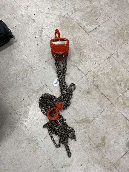 Jet L-90 1 ton chain fall hoist - Hurley Real Estate & Auctions