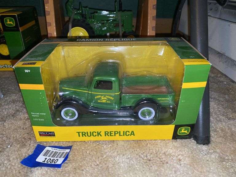 John Deere truck replica model farm toy in box - Hurley Real Estate ...