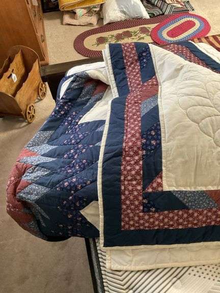 Patchwork star quilt - Hurley Real Estate & Auctions