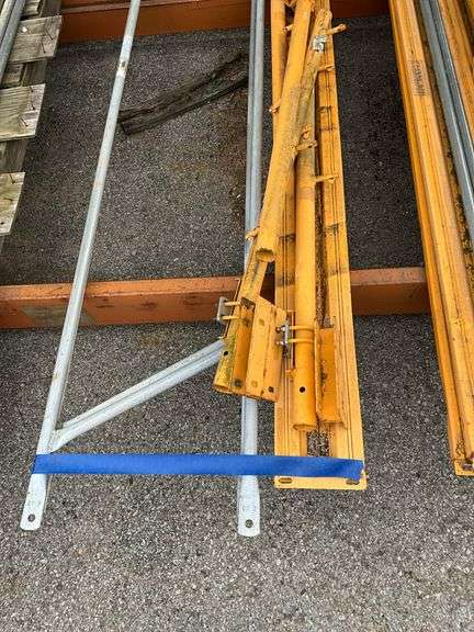 Scaffolding guard rail kit - Hurley Real Estate & Auctions