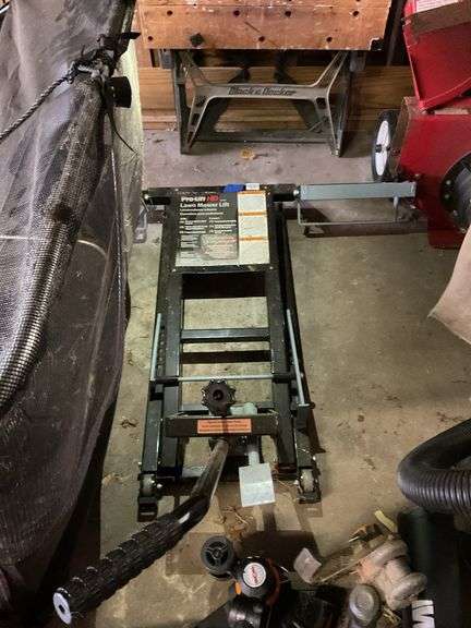 Pro-Lift HD lawn mower lift - Hurley Real Estate & Auctions