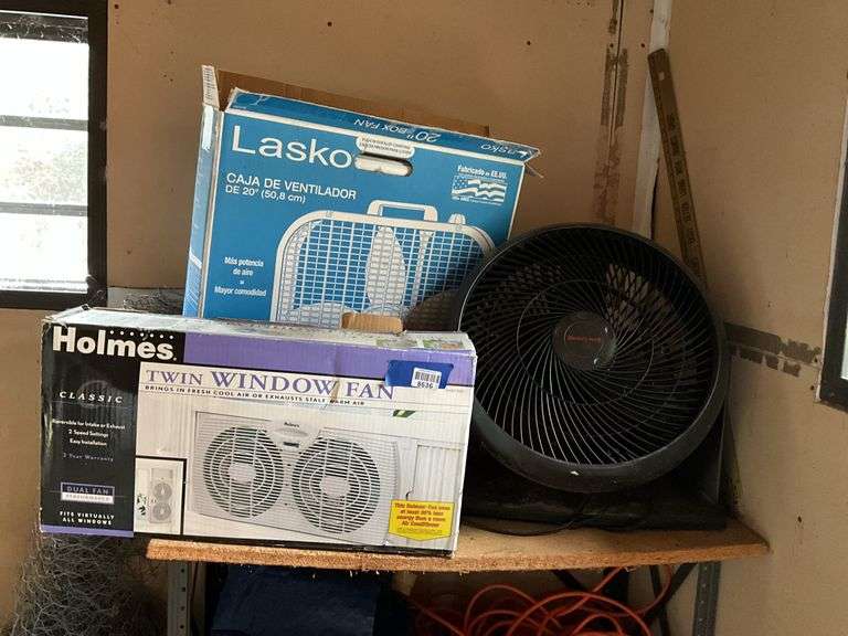 Box fan, window fan, table fan - Hurley Real Estate & Auctions