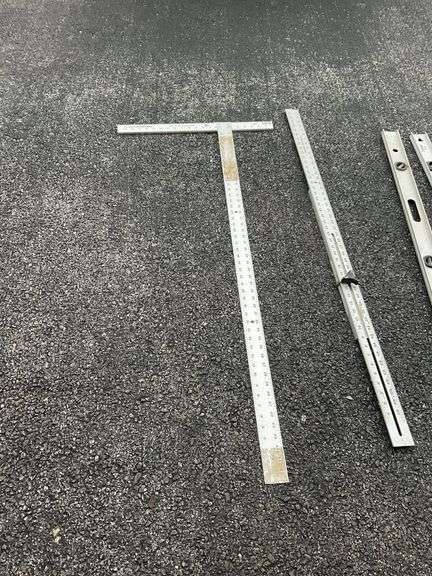 Drywall T-square and levels - Hurley Real Estate & Auctions