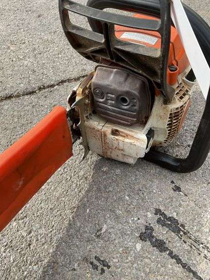 Stihl MS 261C Chainsaw, 18 in bar - Hurley Real Estate & Auctions
