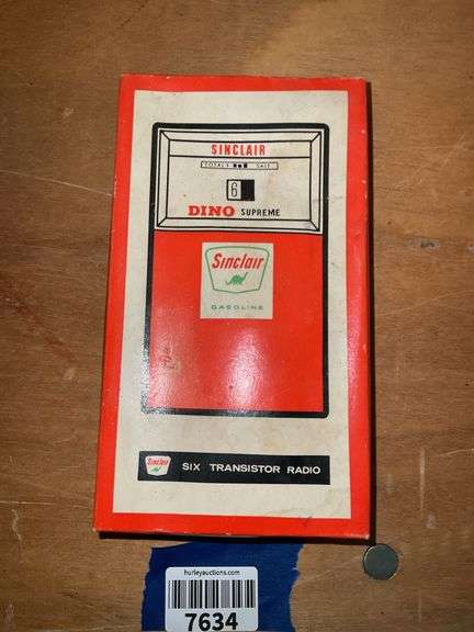 Vintage Sinclair Gas Pump figural transistor radio in box - Hurley Real ...