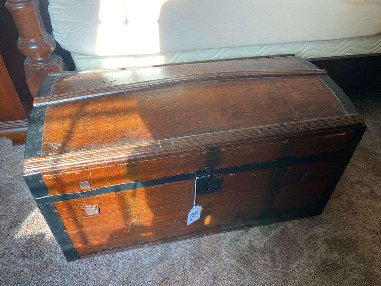 Antique trunk refinished and re-lined - Hurley Real Estate & Auctions