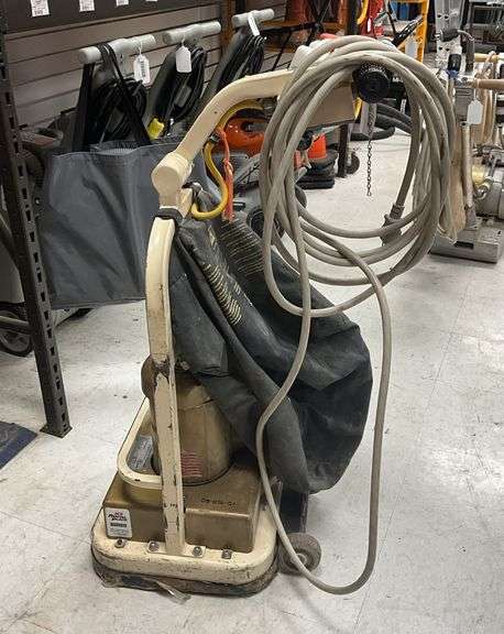 U-Sand Model 146 Orbital floor sander - Hurley Real Estate & Auctions