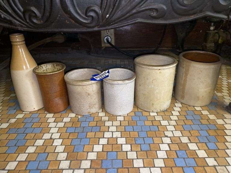Stoneware beer bottle and five crocks - Hurley Real Estate & Auctions